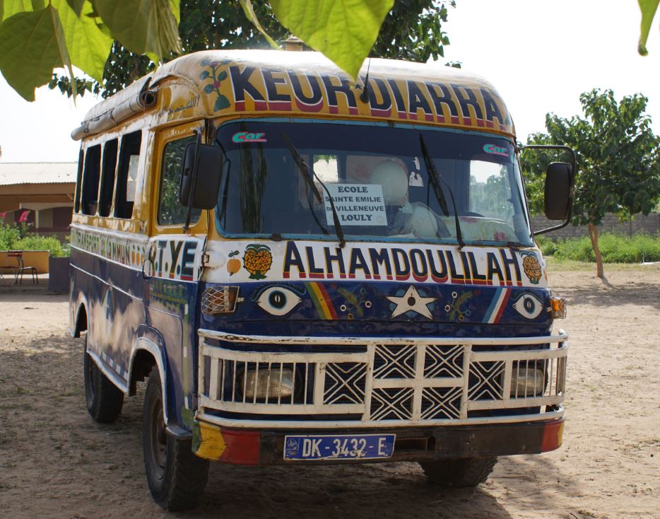 Transport en commun spécial Louly | Louly l'école au Sénégal